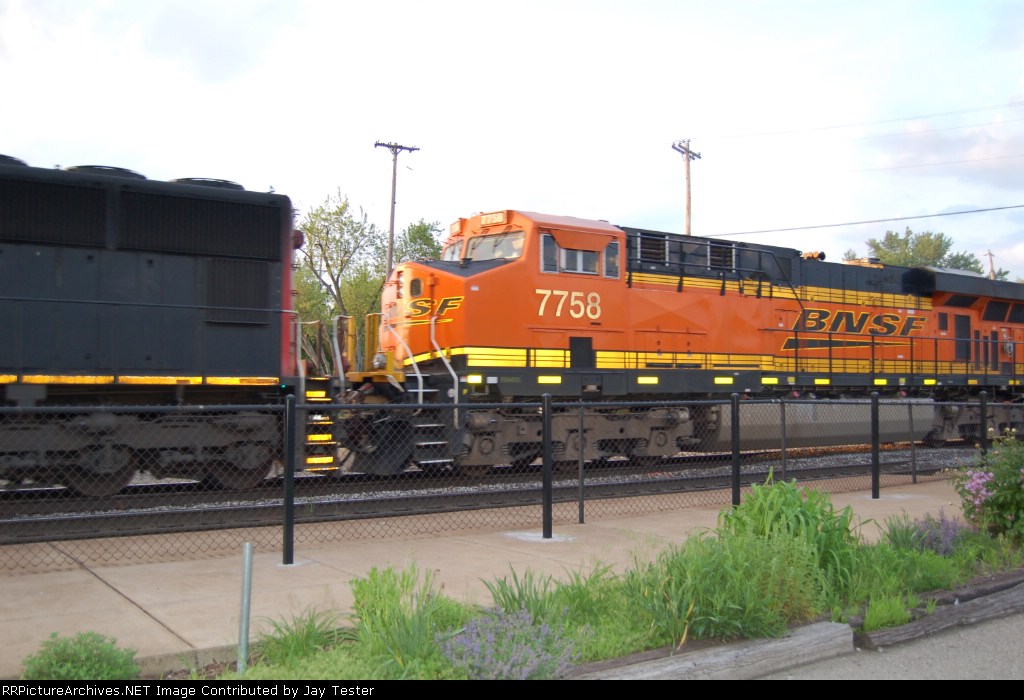 BNSF 7758